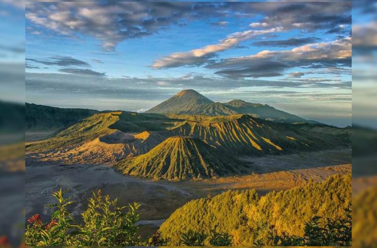 Gunung Popular Di Sumatera Indonesia Idaman Pendaki | Khasanah Minang ...